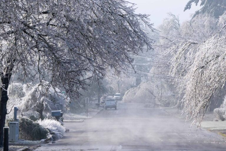 What is Freezing Rain? - The Weather Station Experts